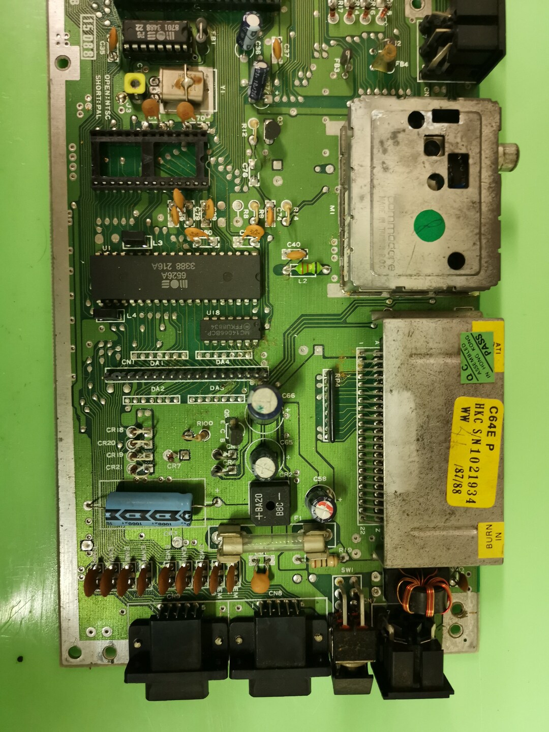Commodore 64c PAL Motherboard - Etsy