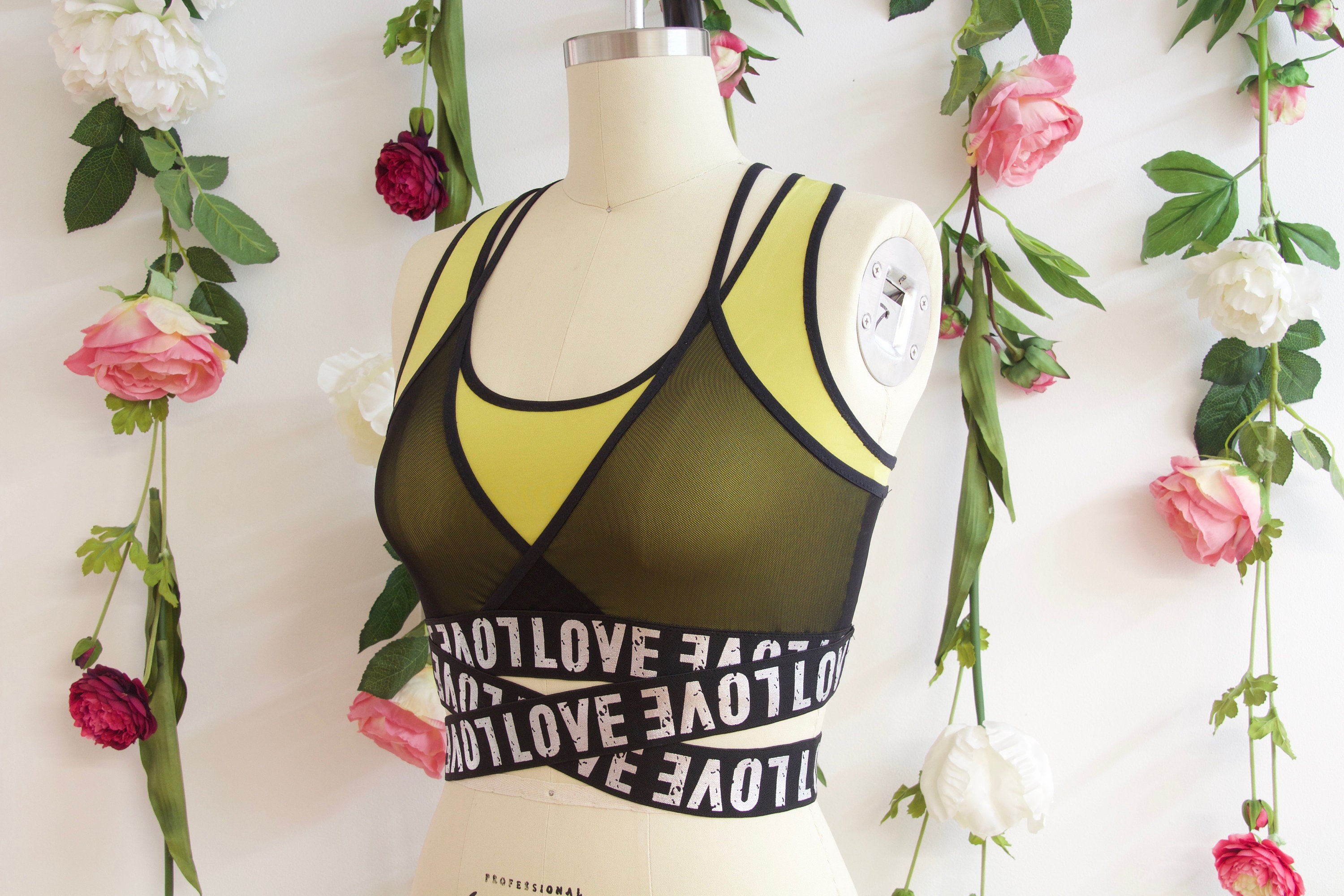 Mighty Sports Bra Sewing Pattern PDF Instant Download Evie | Etsy Canada