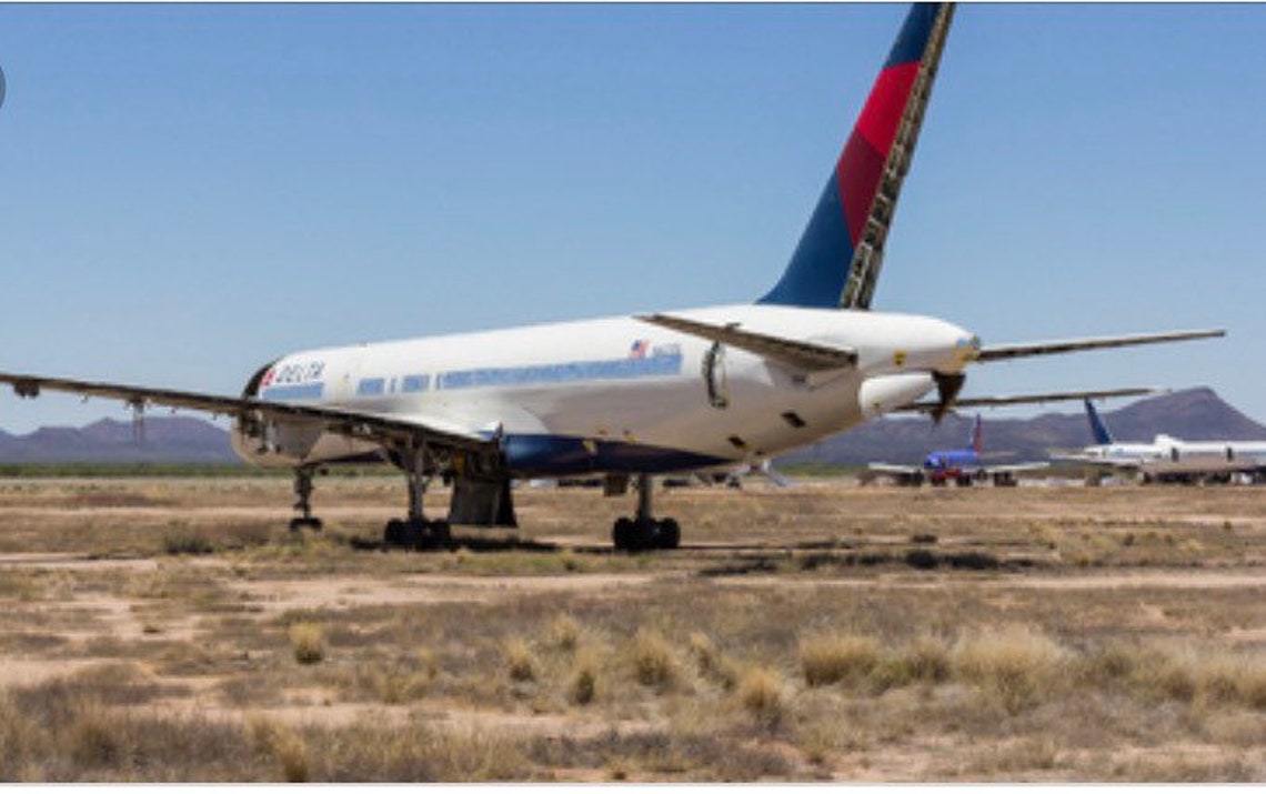 Delta Airlines Boeing 757 Fuselage Luggage Tag - Etsy