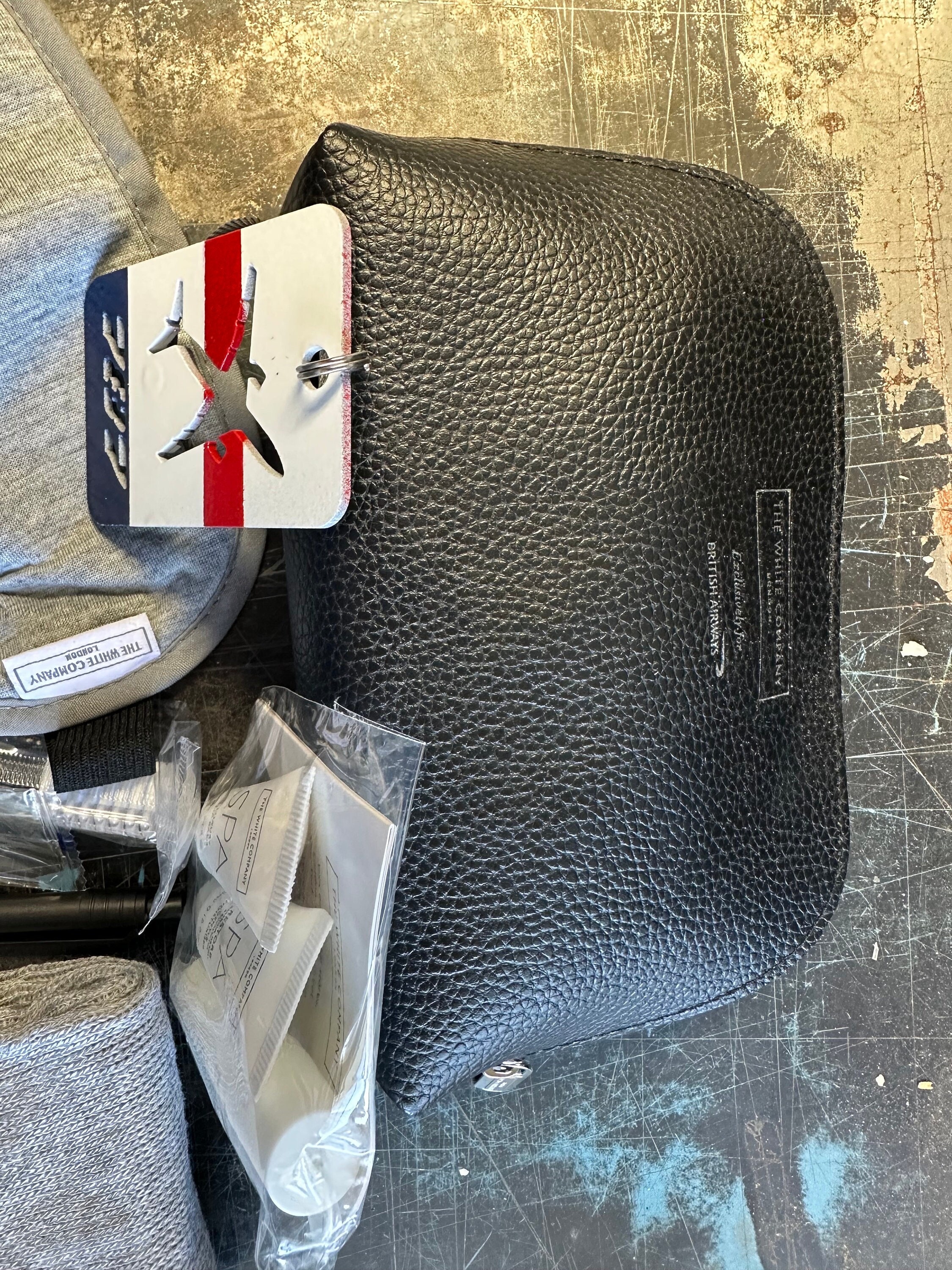 British Airways & the White Company Amenity Kit and B787 Skin Luggage ...