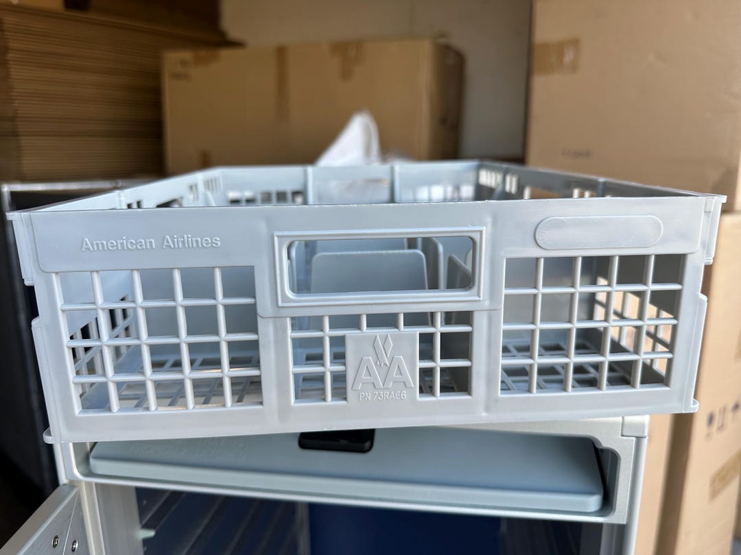 KSSU Cocktail Rack American Airlines - Etsy