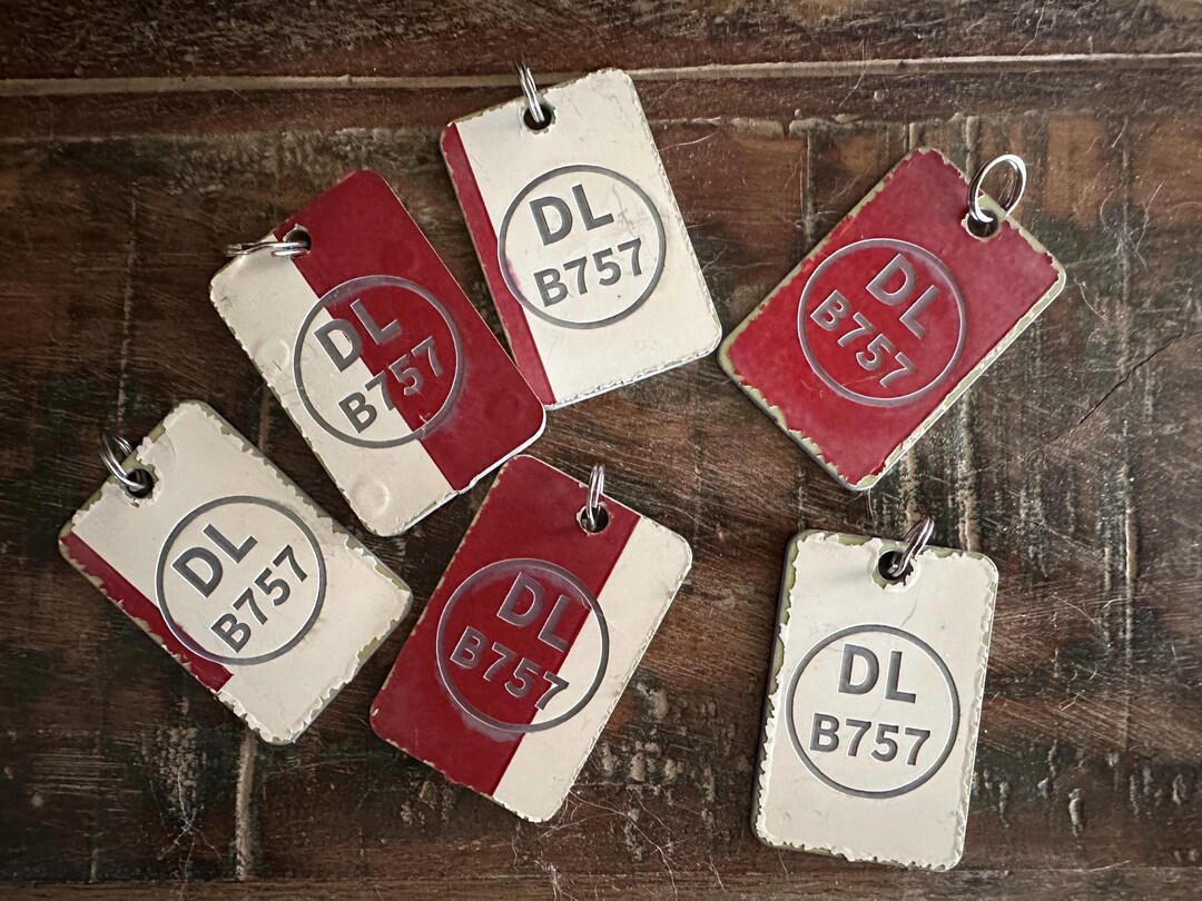 Delta B757-200 Fuselage Skin Key Tag - Etsy