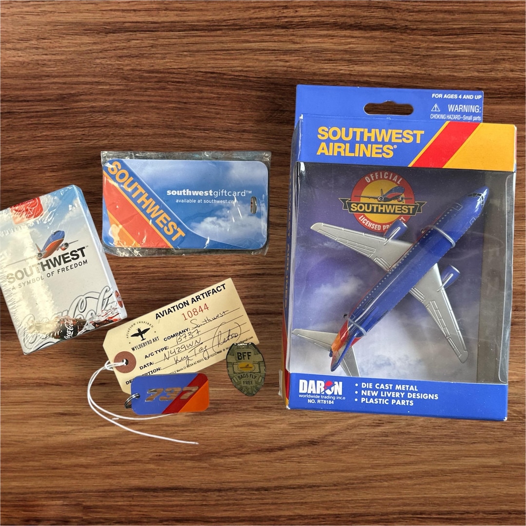 Southwest Airlines Collectible Bundle – Featuring Die-cast Airplane ...