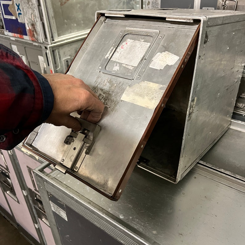 Retired Atlas Airways Boeing 747 Galley Meal Boxes - Etsy