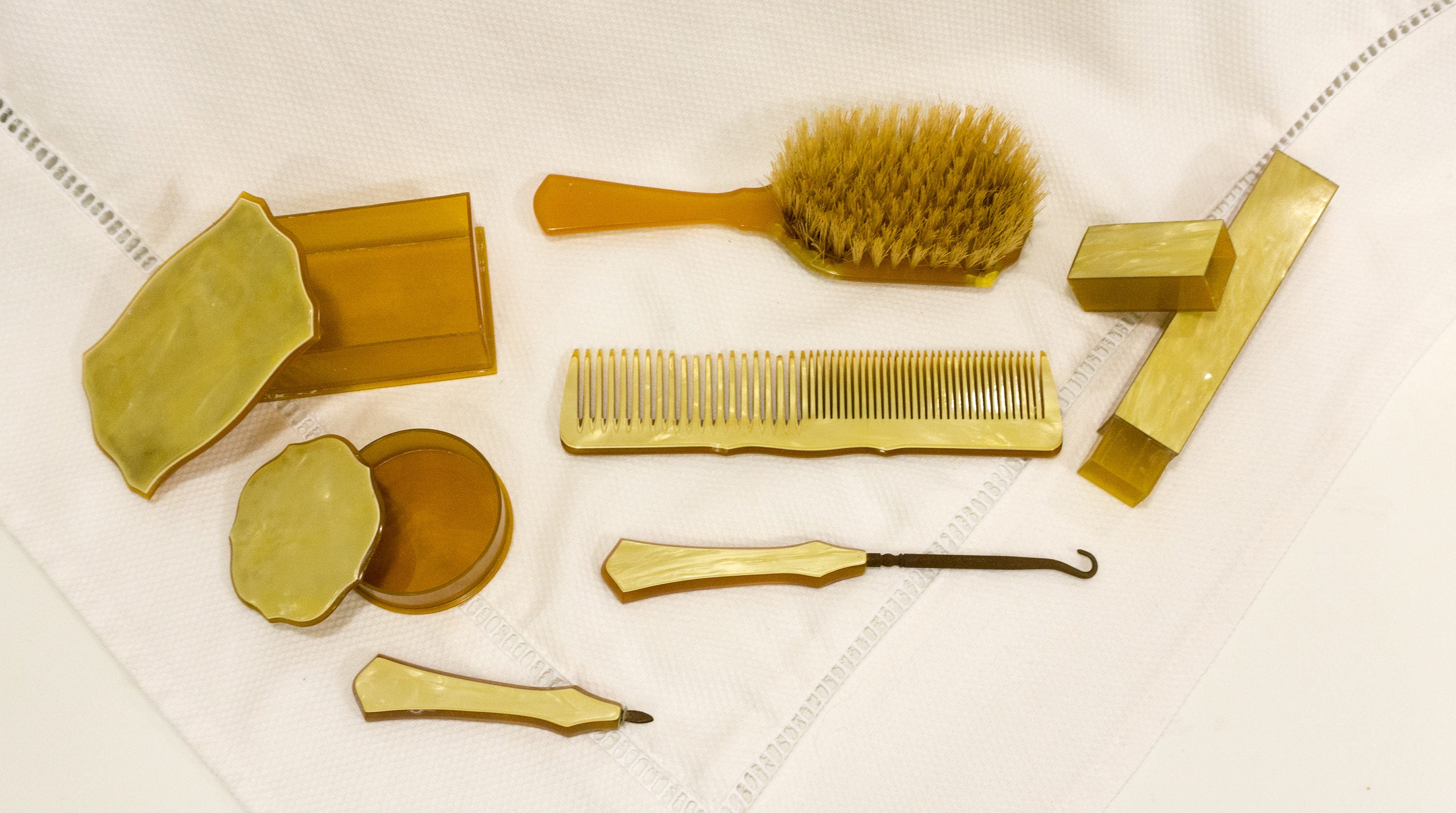 Vintage Bakelite Art Deco Vanity Dresser Dressing Table Set