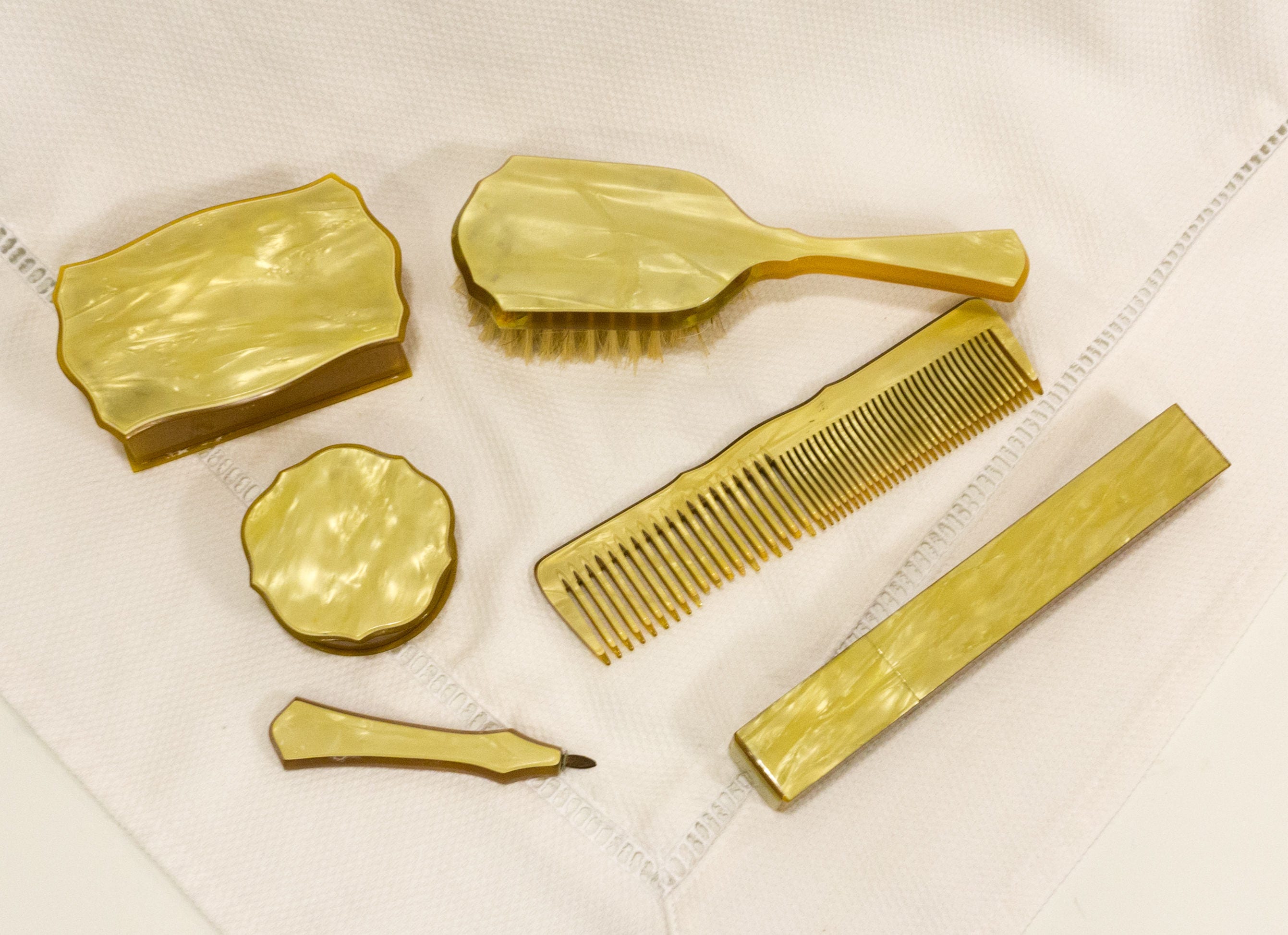 Vintage Bakelite Art Deco Vanity Dresser Dressing Table Set