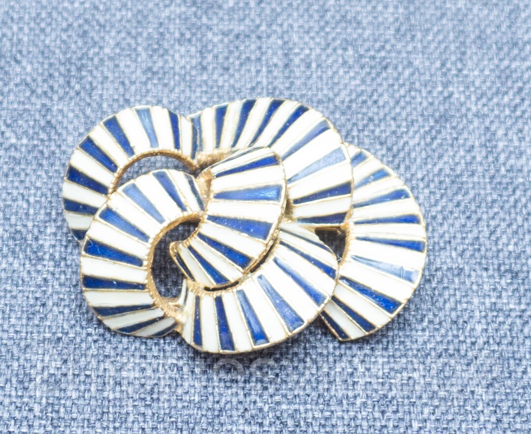 Vintage Signed Ciner Beige and Blue Enamel and Gold Plated Brooch Pin ...