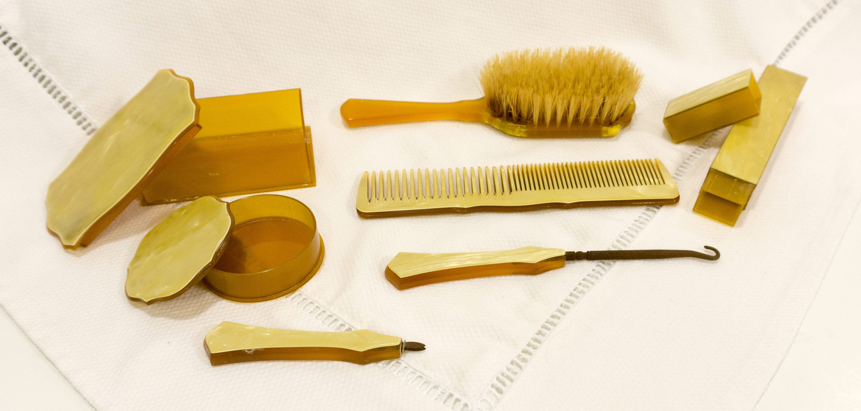 Vintage Bakelite Art Deco Vanity Dresser Dressing Table Set