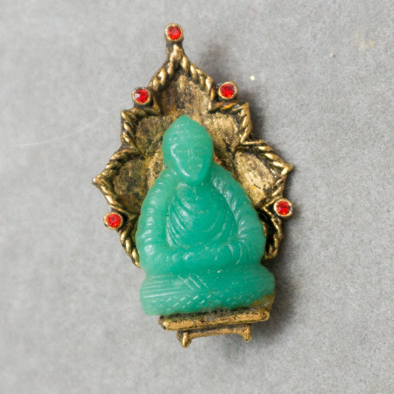 Vintage Ambassador Peking Jade Glass Buddha Brooch Pin