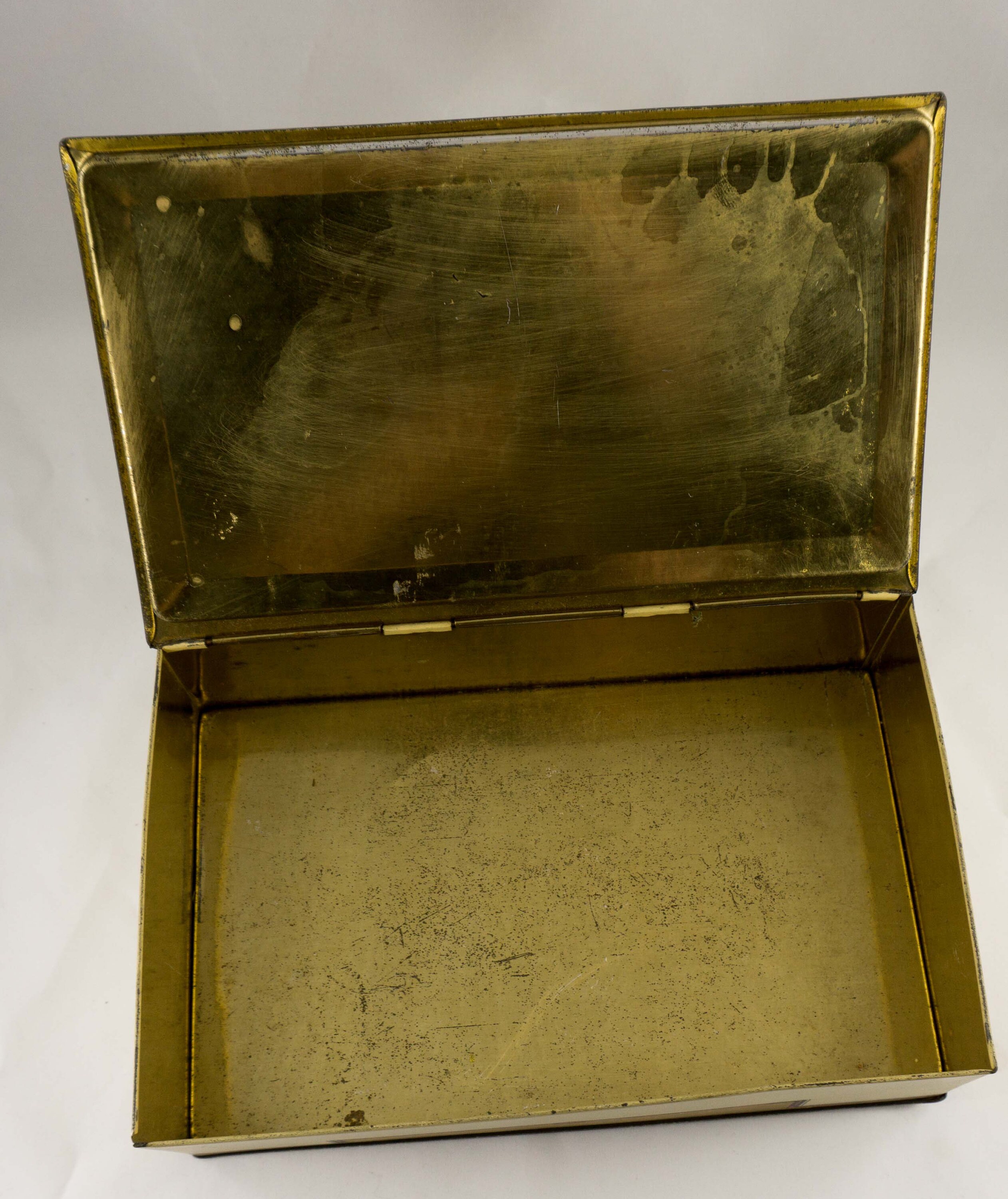 Vintage WWII John O. Gilbert Caballero 2 lb Chocolate Tin Box Hinged ...