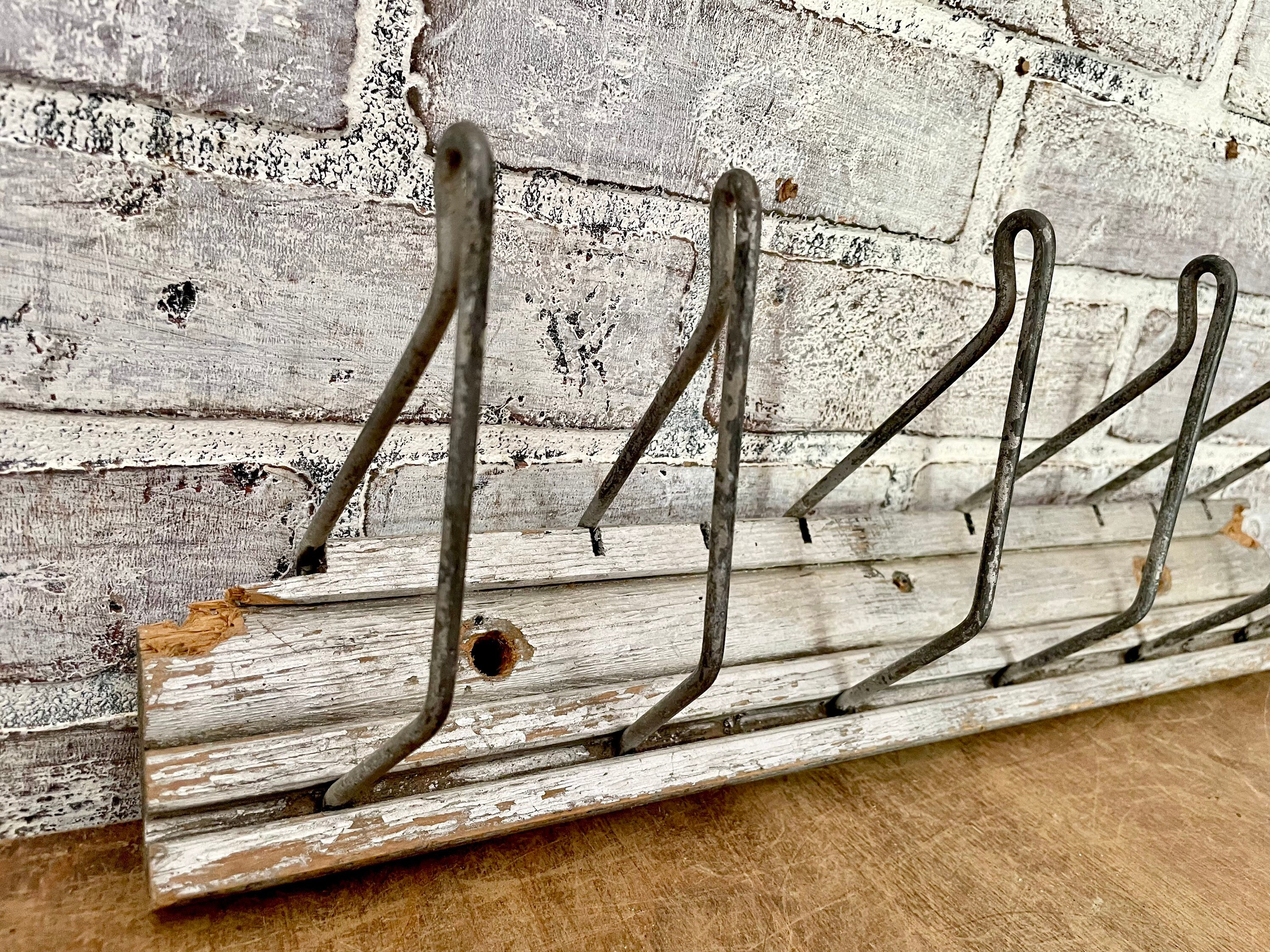 Repurposed Fan Belt Rack: Rustic Coat, Hat & Towel Holder - Etsy