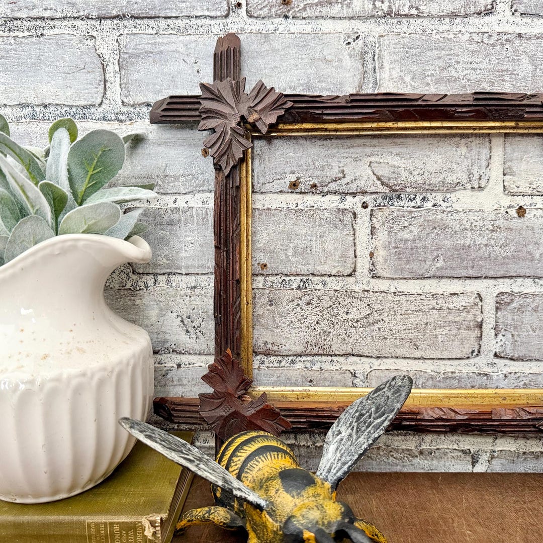 Adirondack Frame With Carved Leaf Detail! Gold Trim! Primitive Tramp ...