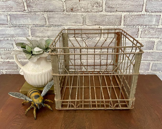 Metal Milk Crate! Rusty & Crusty! Farmhouse Storage! - Etsy