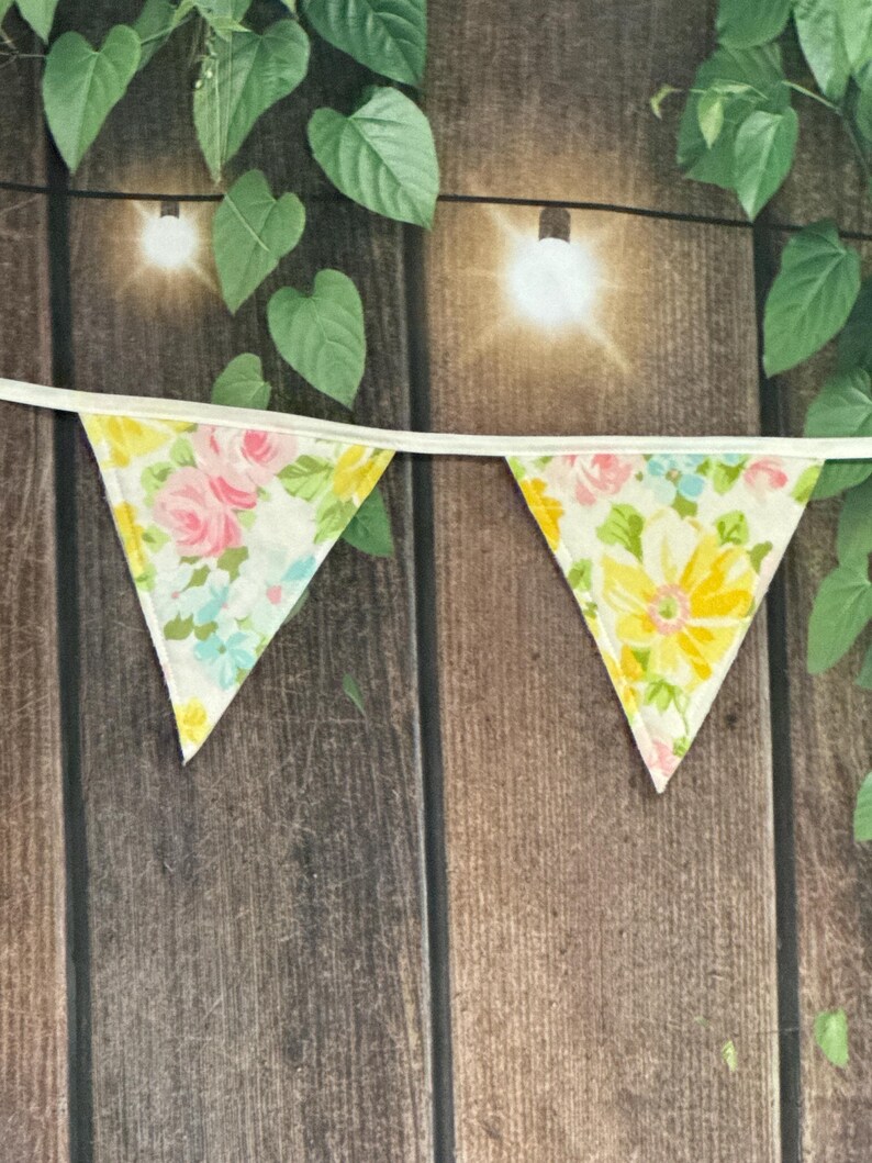 Vintage Floral Rustic Farmhouse Flag Pennant Bunting Garland Banner ...