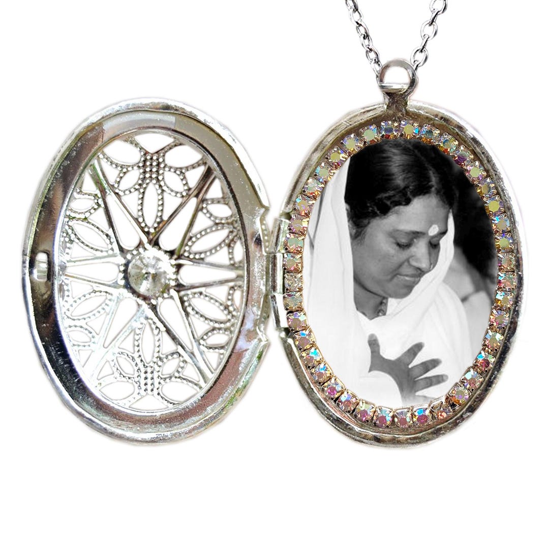 Amma Locket Necklace; Amma, the Hugging Saint; Devotional Gift of Love ...