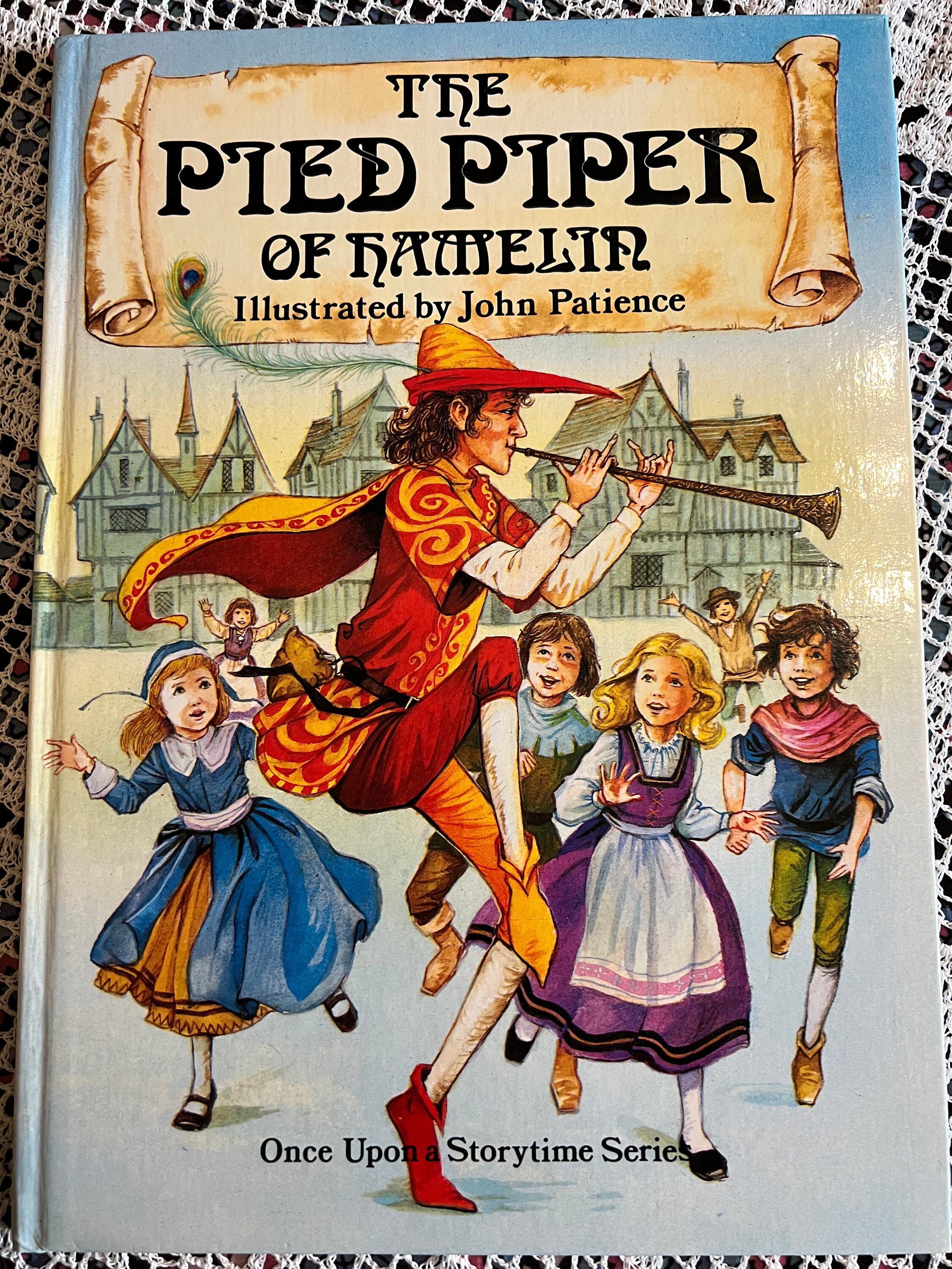 The Pied Piper of Hamelin Retold & Illustrated by John Patience Large ...