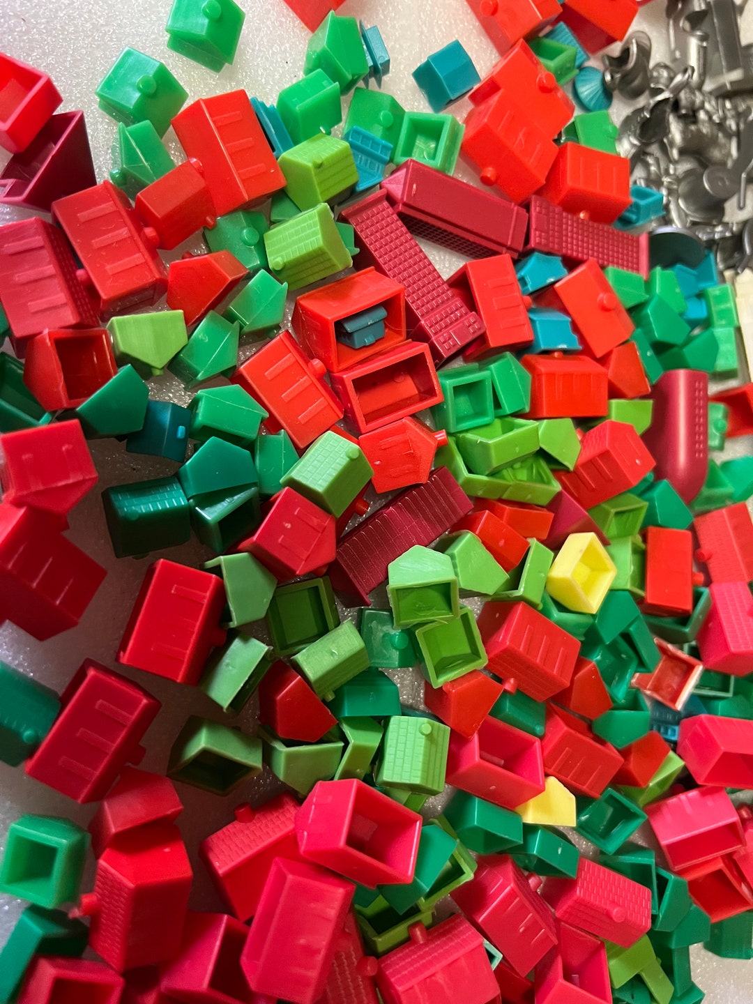 Monopoly Spare Parts Huge Lot Over 300 Items 50 Monopoly Motels 138 ...