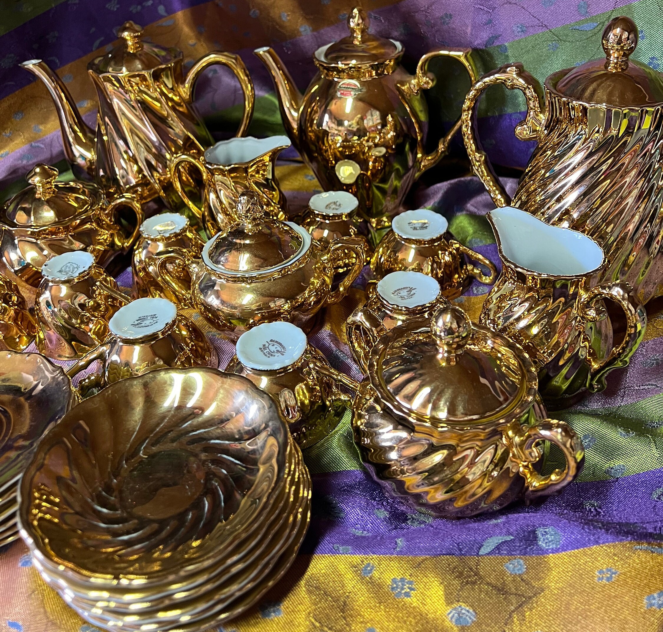 22k Gold Plated Australian Pottery Rembrandt Avondale St. Kilda 34 ...