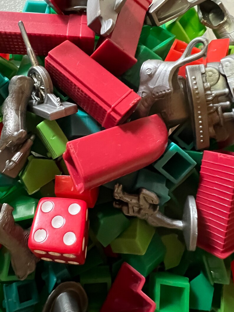 Monopoly Spare Parts Huge Lot Over 300 Items 50 Monopoly Motels 138 ...
