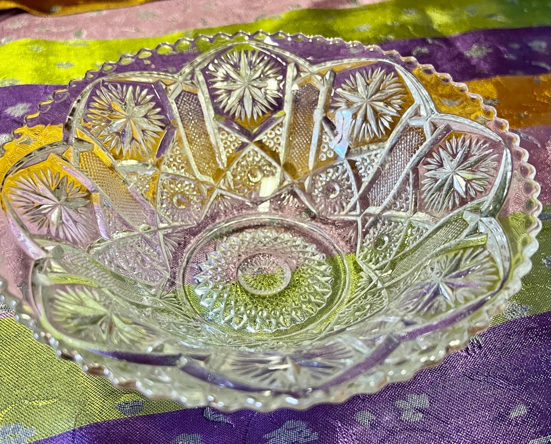 Vintage Pressed Glass Bowl: Small Candy Nut Serving Dish (19cm) - Etsy