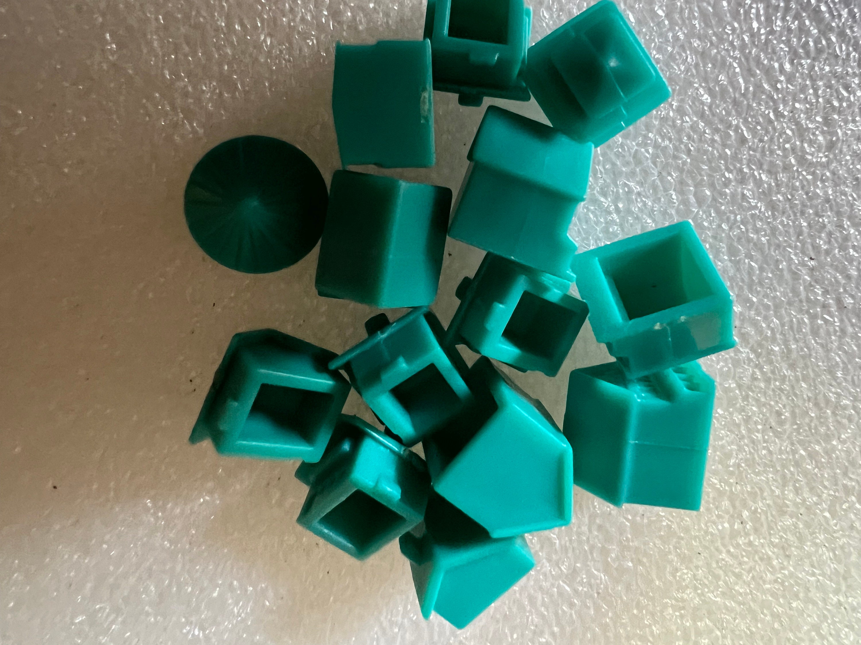 Monopoly Spare Parts Huge Lot Over 300 Items 50 Monopoly Motels 138 ... Monopoly Spare Parts Huge Lot Over 300 Items 50 Monopoly Motels 138 ...