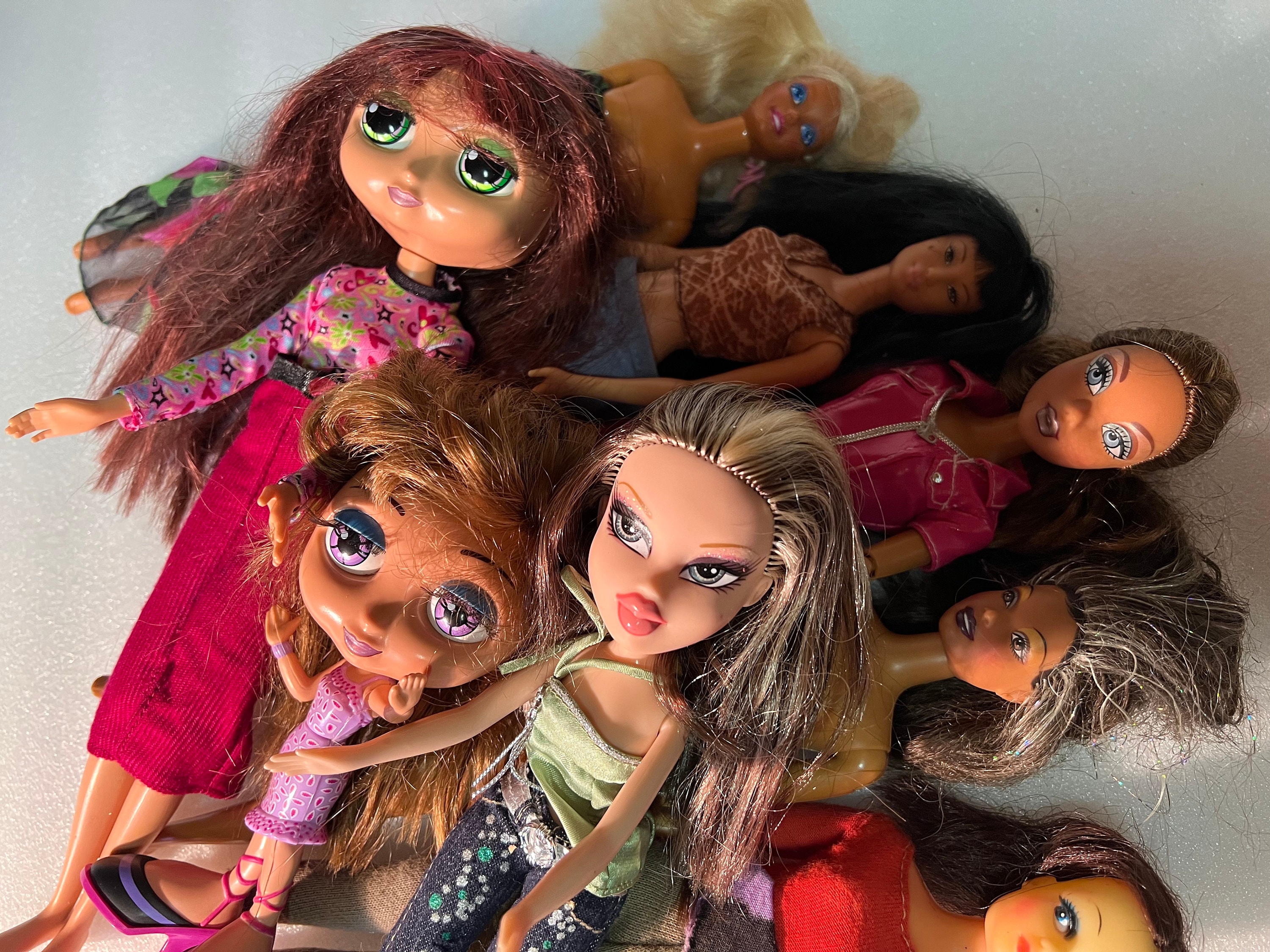 Bulk Dolls 8 Dolls Barbie Mattel MGA Doll Collection of 8 Dolls Mixed ...