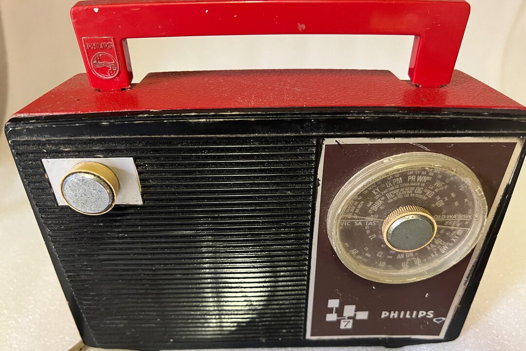 Vintage Radio Phillips Transistor Radio Retro Red Vintage Portable ...