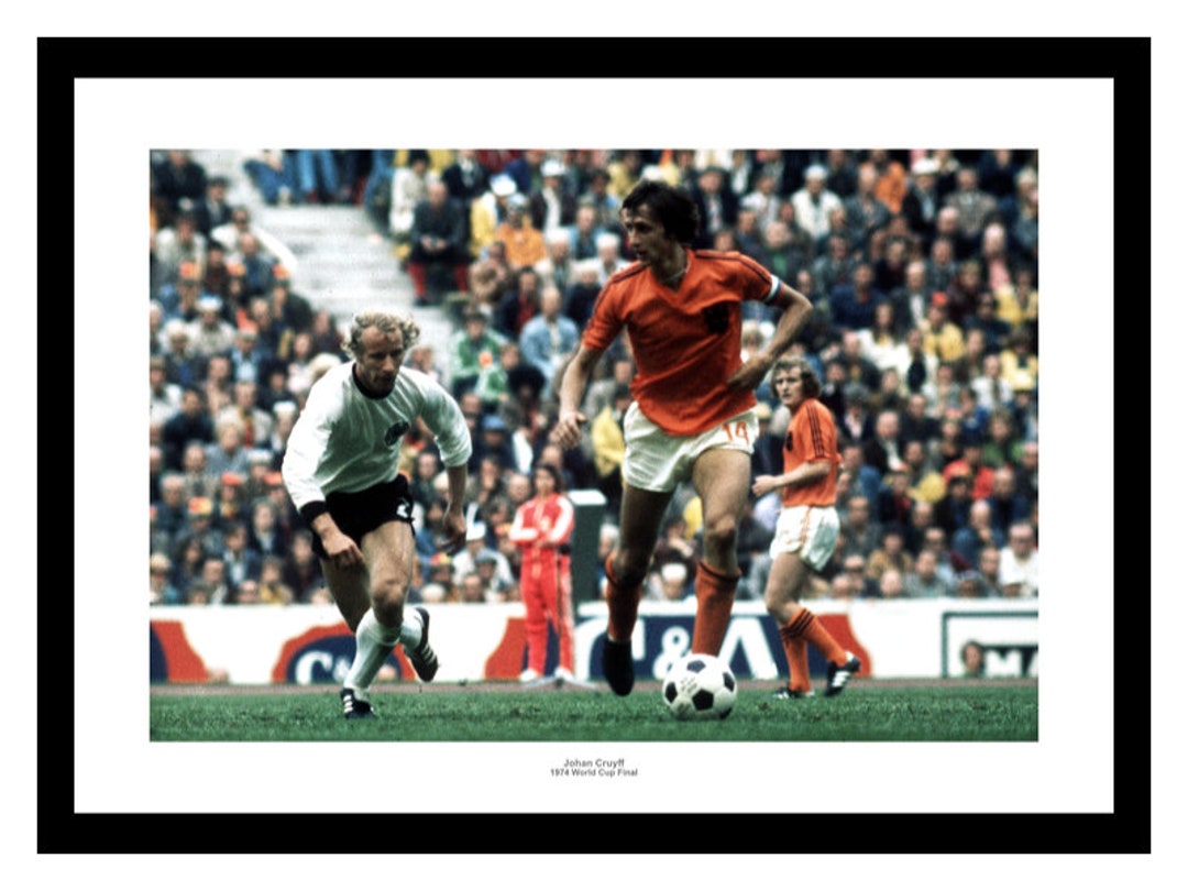 Johan Cruyff 1974 World Cup Final Holland V West Germany Photo ...