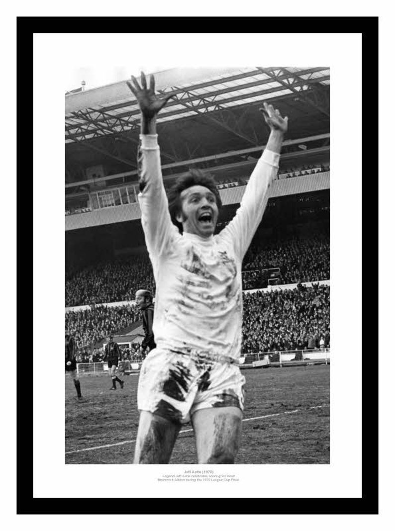 West Bromwich Albion Legend Jeff Astle 1970 Photo Memorabilia - Etsy.de