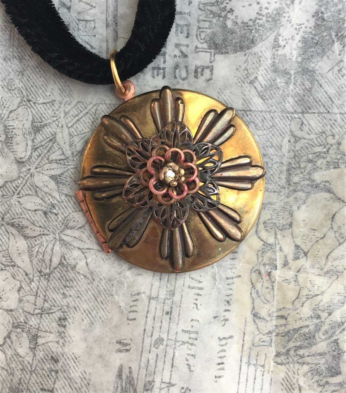 Floral Locket Victorian Locket Choker Boho Necklace - Etsy Italia