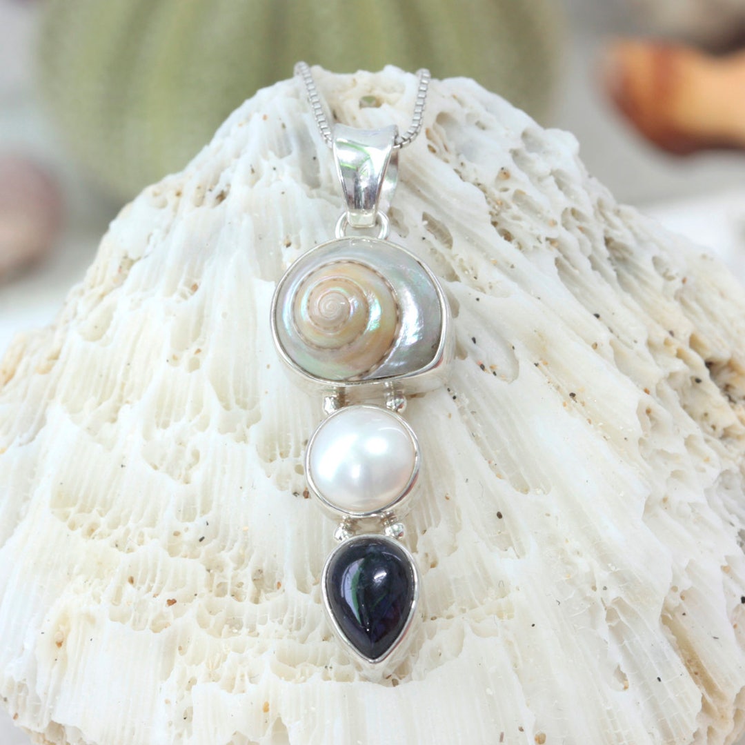 Adorable Sea Shell White and Blue Nautical Pendant - Etsy