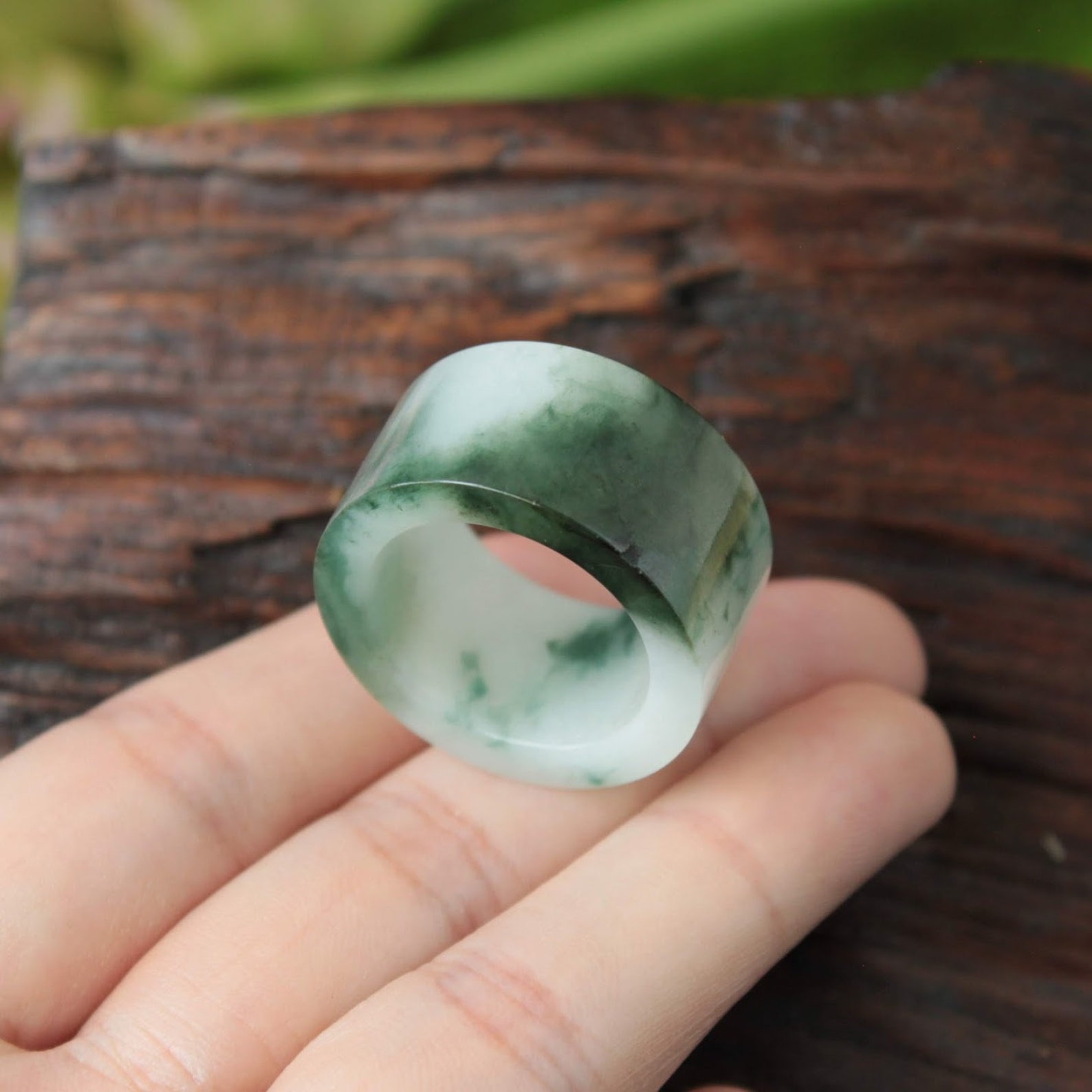Icy Semi-translucent Jadeite Jade grade A Dark Green Vein Running ...