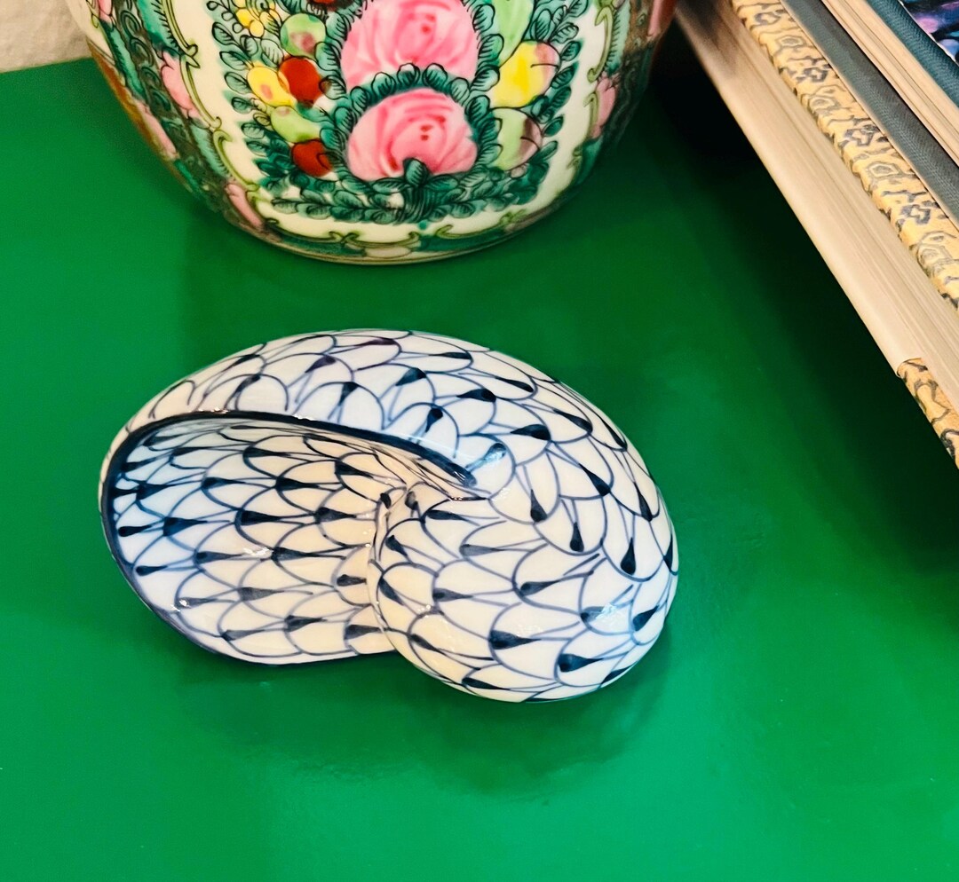 Vintage Andrea by Sadek Fishnet Shell, Blue & White. - Etsy