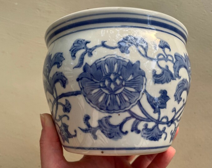 Blue and White Chinoiserie Pot - Etsy
