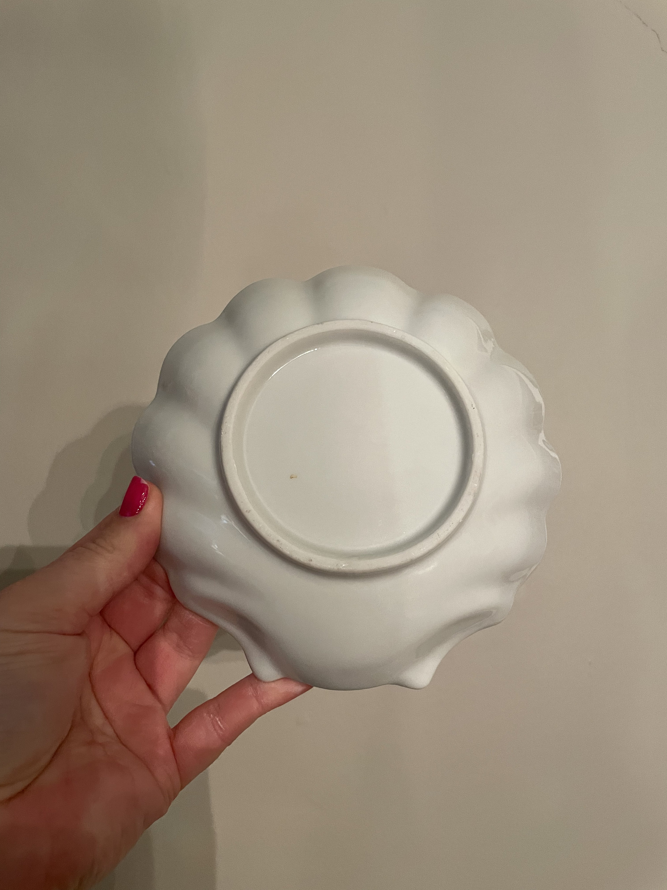 White Clamshell Snack Plates-set of 4 - Etsy