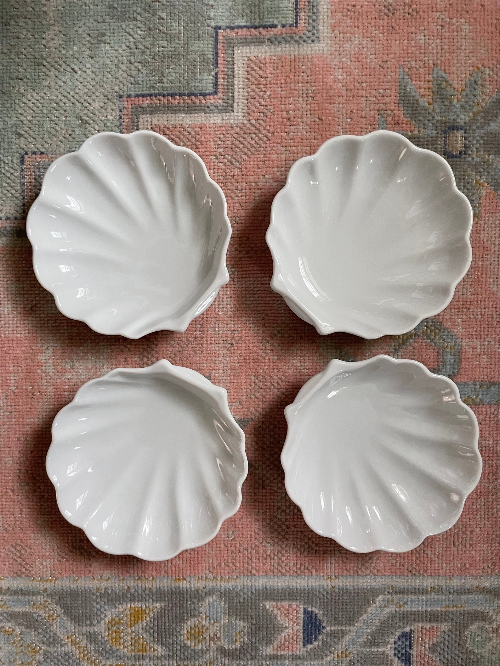 White Clamshell Snack Plates-set of 4 - Etsy