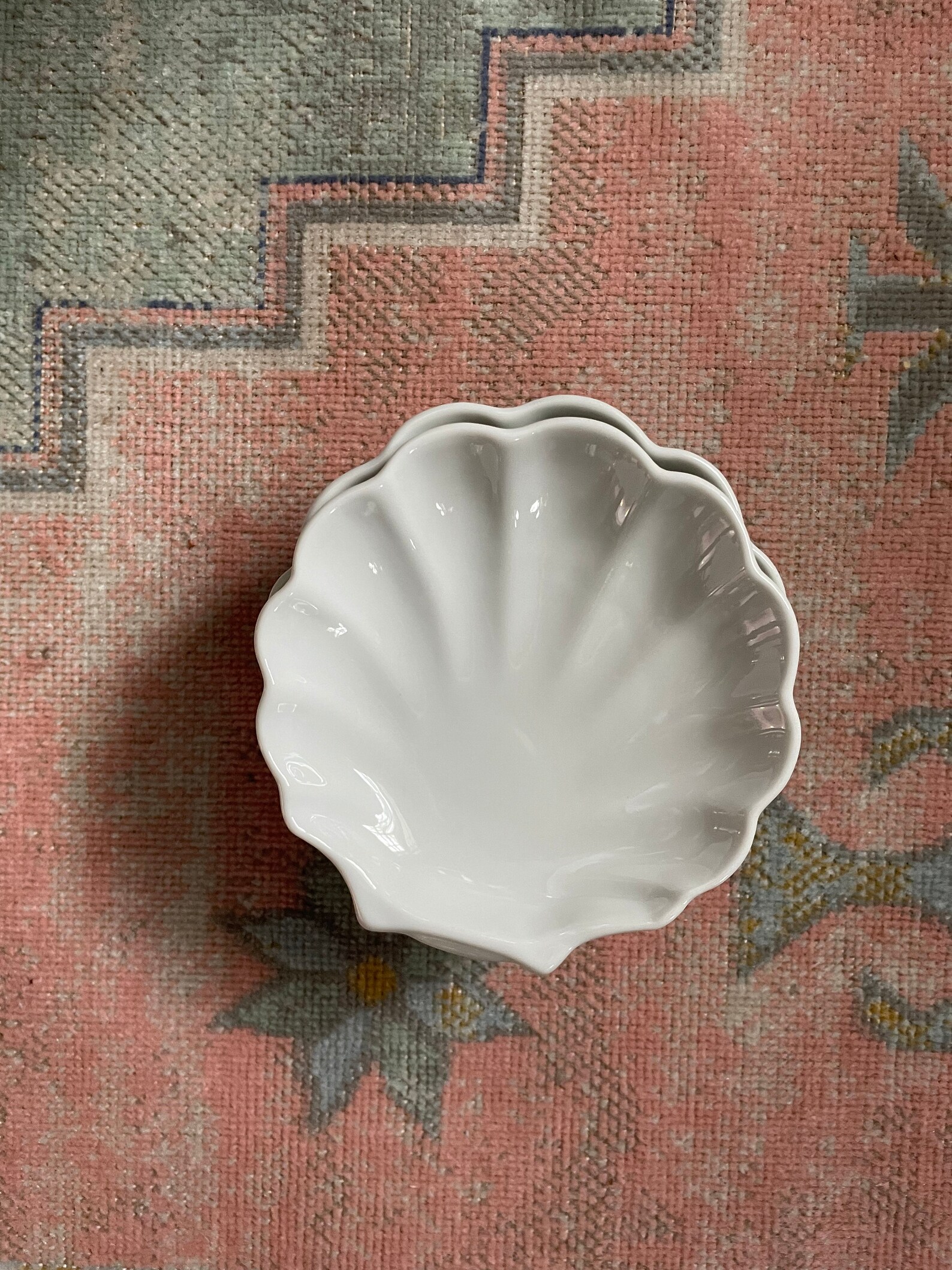 White Clamshell Snack Plates-set of 4 - Etsy