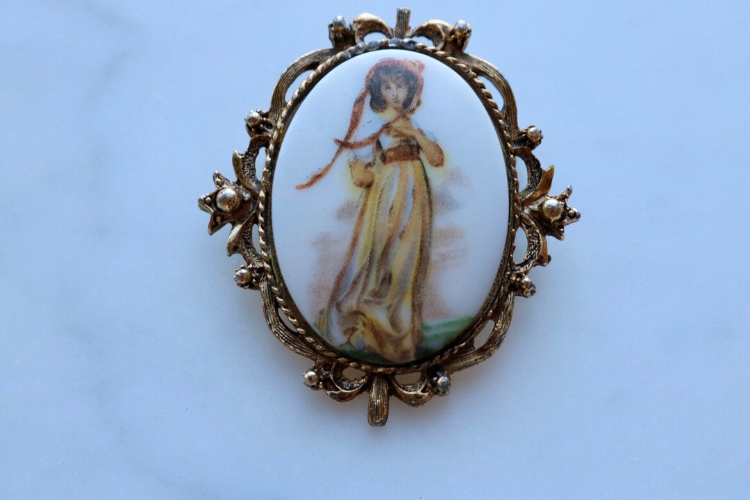 Vintage Pastoral Ceramic Portrait Brooch - Etsy