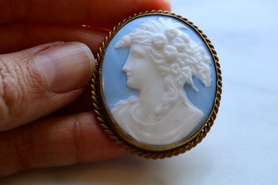 Victorian Antique ceramic painted cameo - Gem
