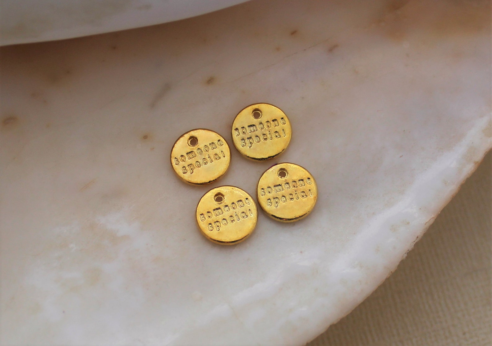 20 PCS Tiny Round Bright Gold Someone Special Stamping Tag | Etsy