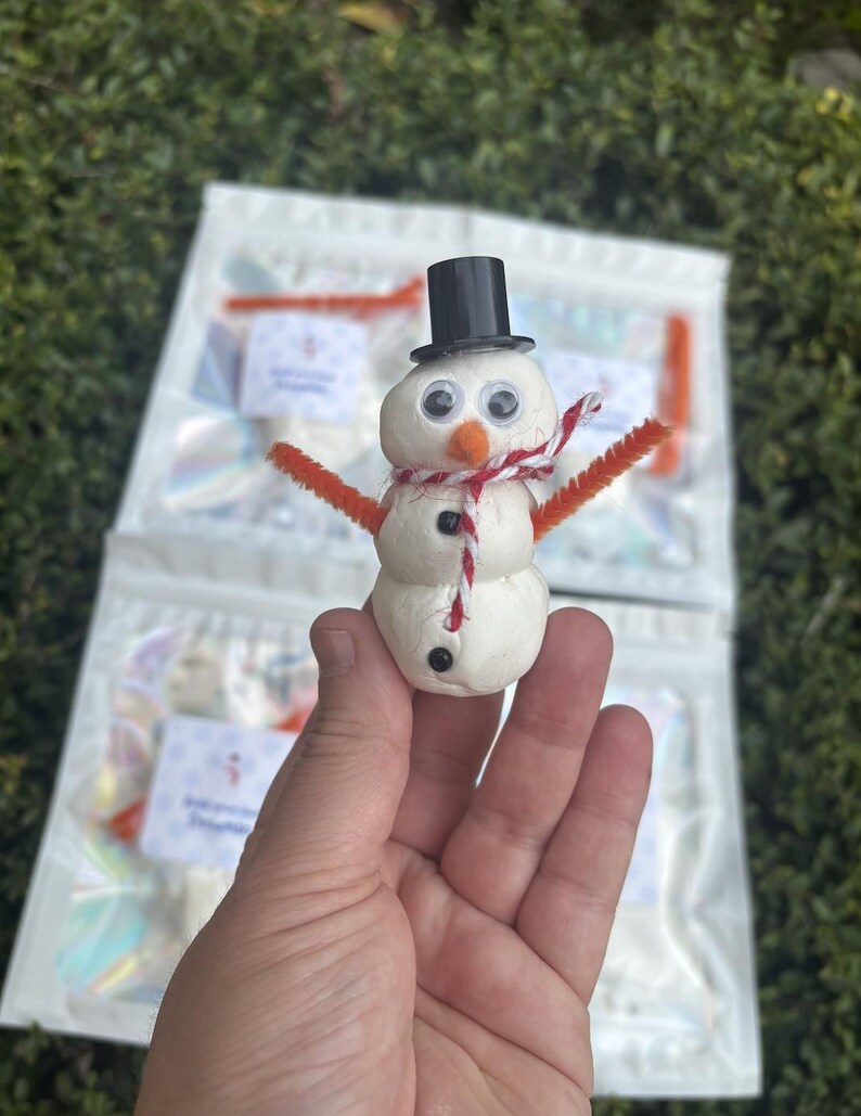 Build Your Own Snowman Kit: Christmas Party Favors, Holiday Craft ...