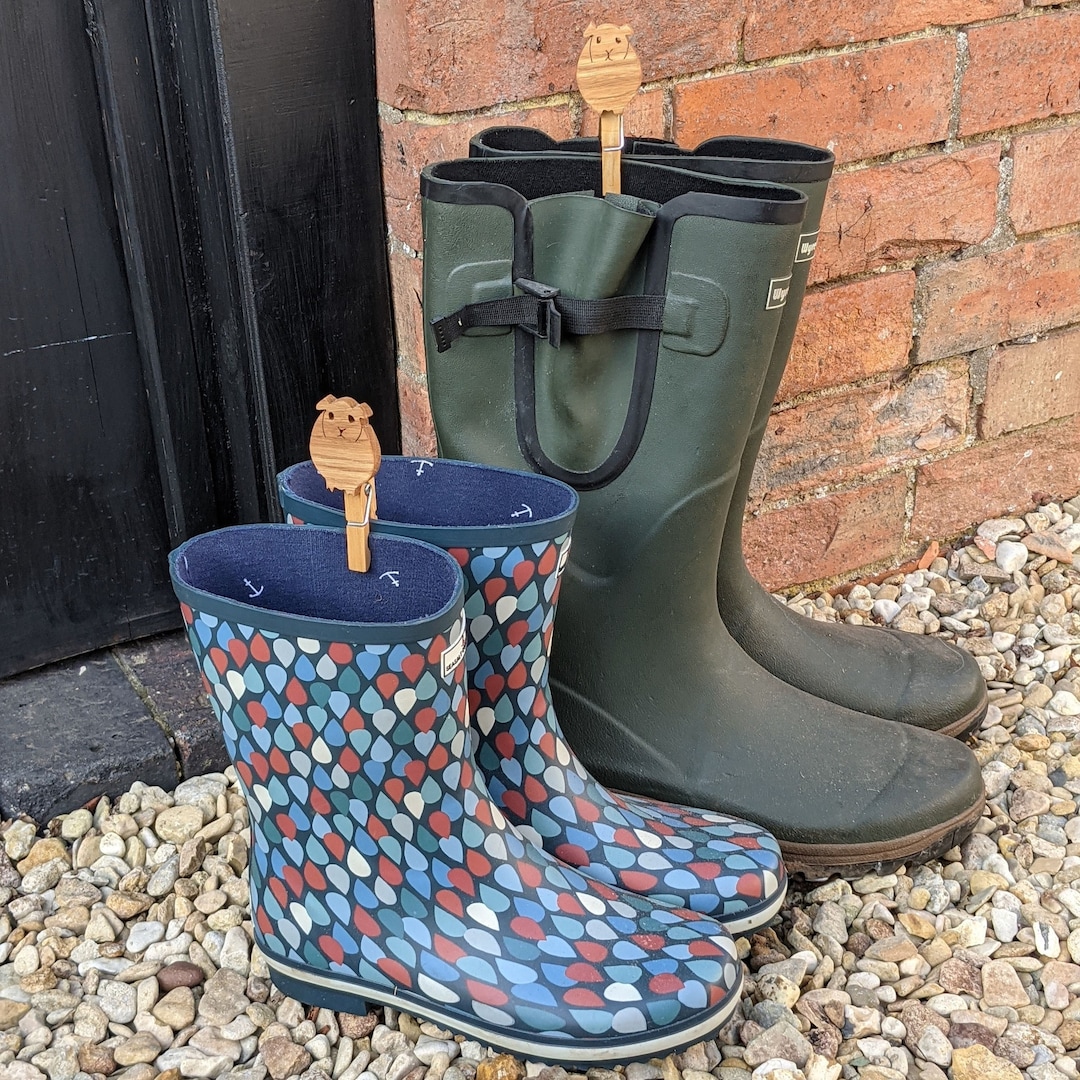 Guinea Pig Welly Clips (oak), Welly Pegs (set of 2), Guinea Pig Gifts ...