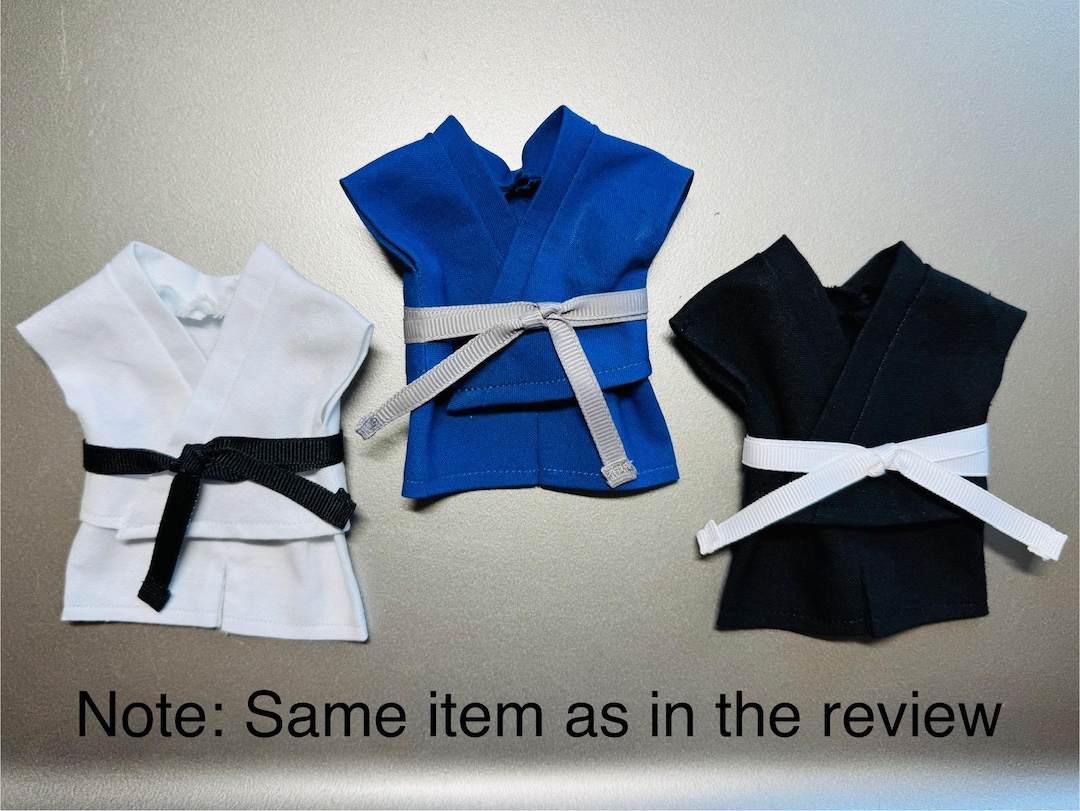 Uniforme de karate Gi de elfo de monstruos, atuendo, cinturones de ...