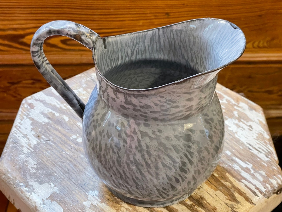 Authentic Vintage Early 1900's Light Gray Swirl Pattern Graniteware ...