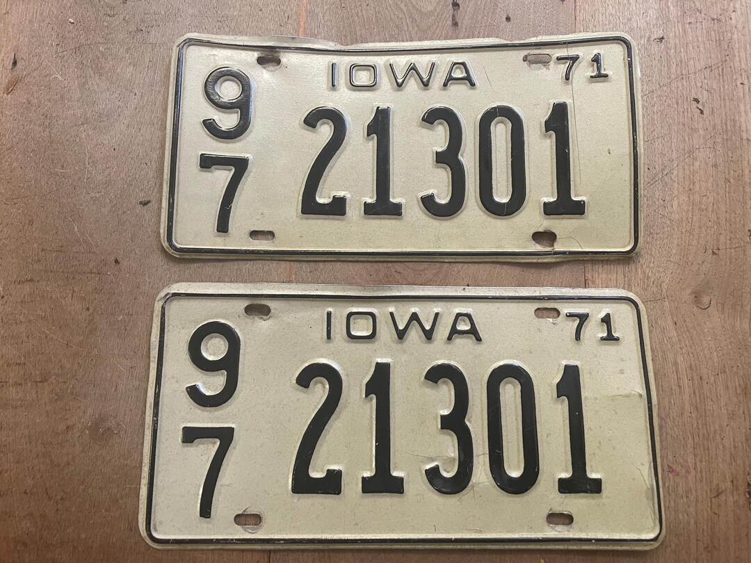 Authentic Pair Vintage State of Iowa 1971 White & Black License Plates ...