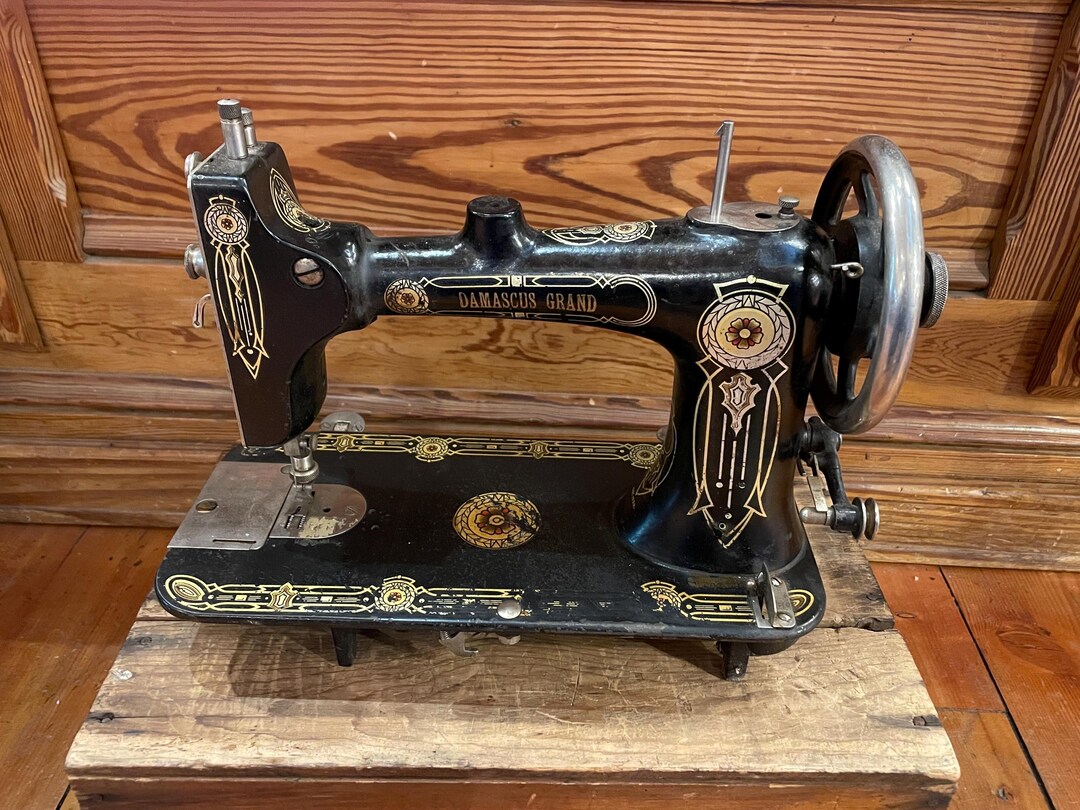 Authentic Vintage Early 1900's Treadle Head Damascus Grand Rotary ...