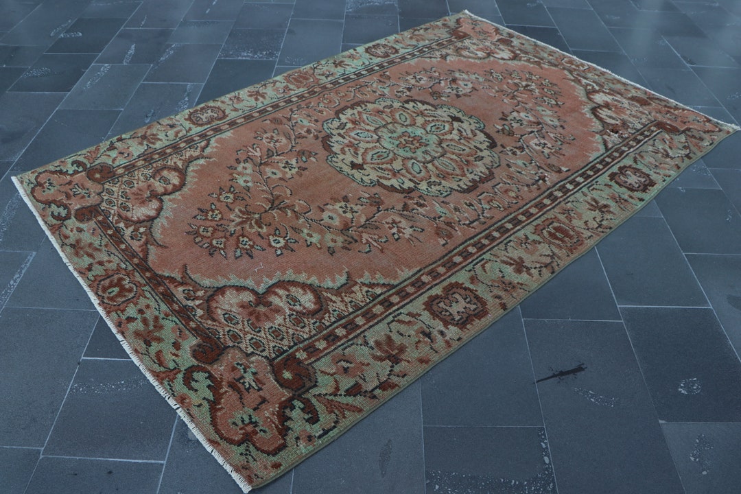 Large Area Natural Organic Wool Rug, Bohemian Rug, Pale Color, 5.3 X 8. ...