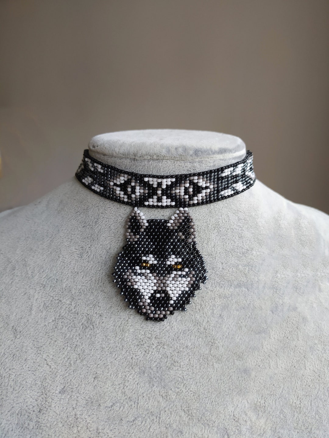 Beaded Wolf Head Choker, Handmade Black & Gray Bead Choker, Native ...