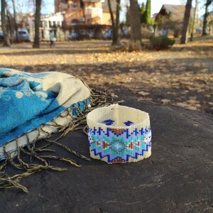 Cherokee Style Beige Old Tribes Pattern Cuff Bracelet, Unisex Bead Loom ...