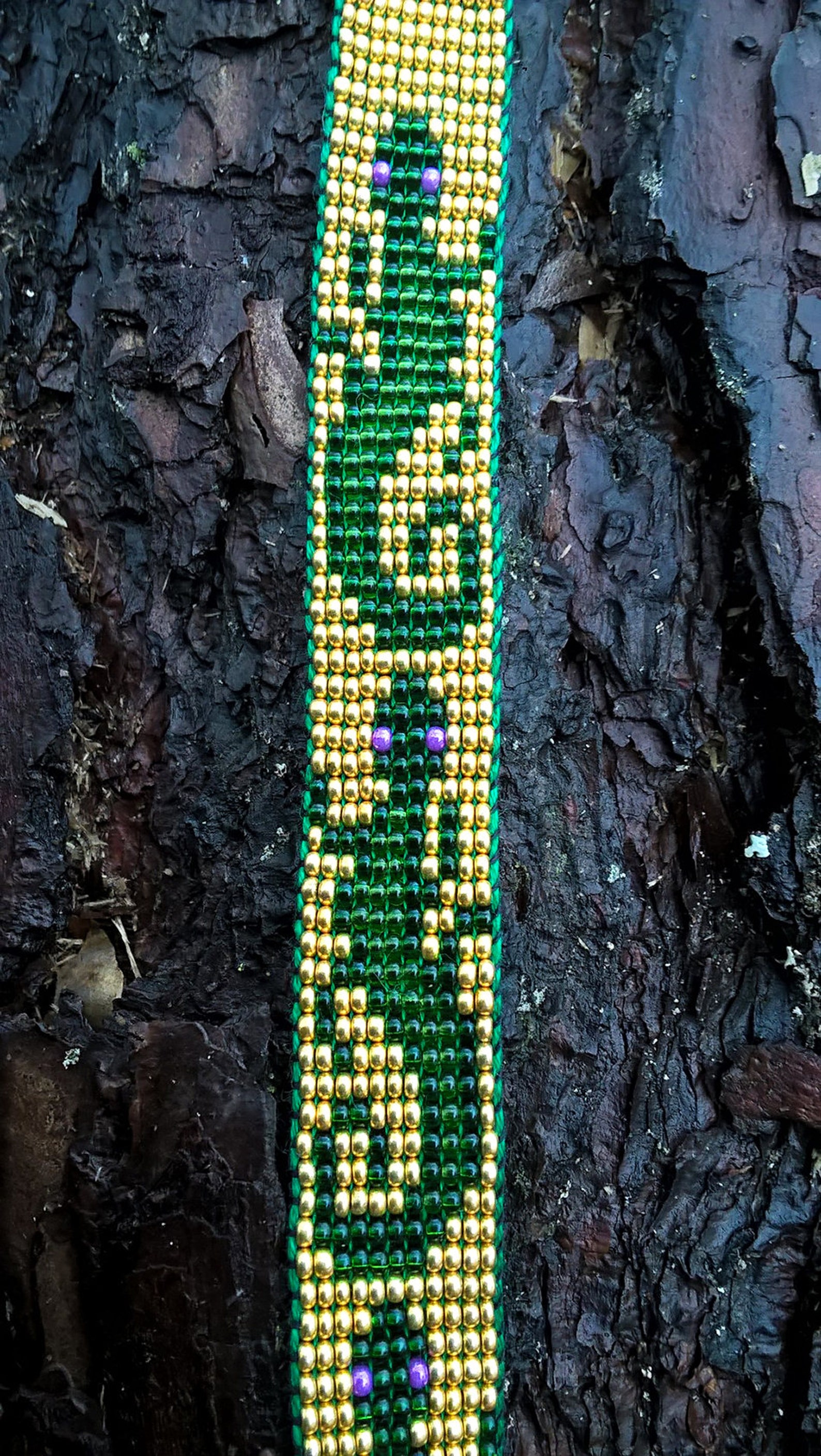Salamander Bracelet, Gold Beaded Bracelet, Green Geko Bracelet, Loom ...